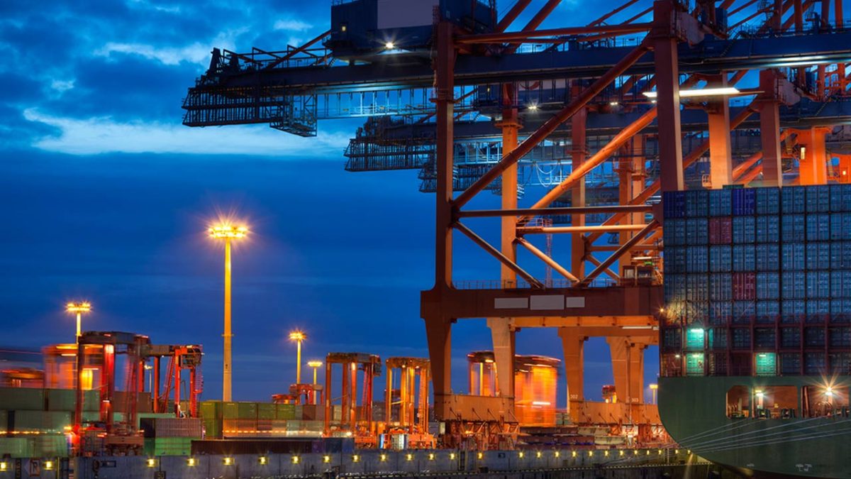 Led High Mast Light for Seaport Lighting | OEM Supplier